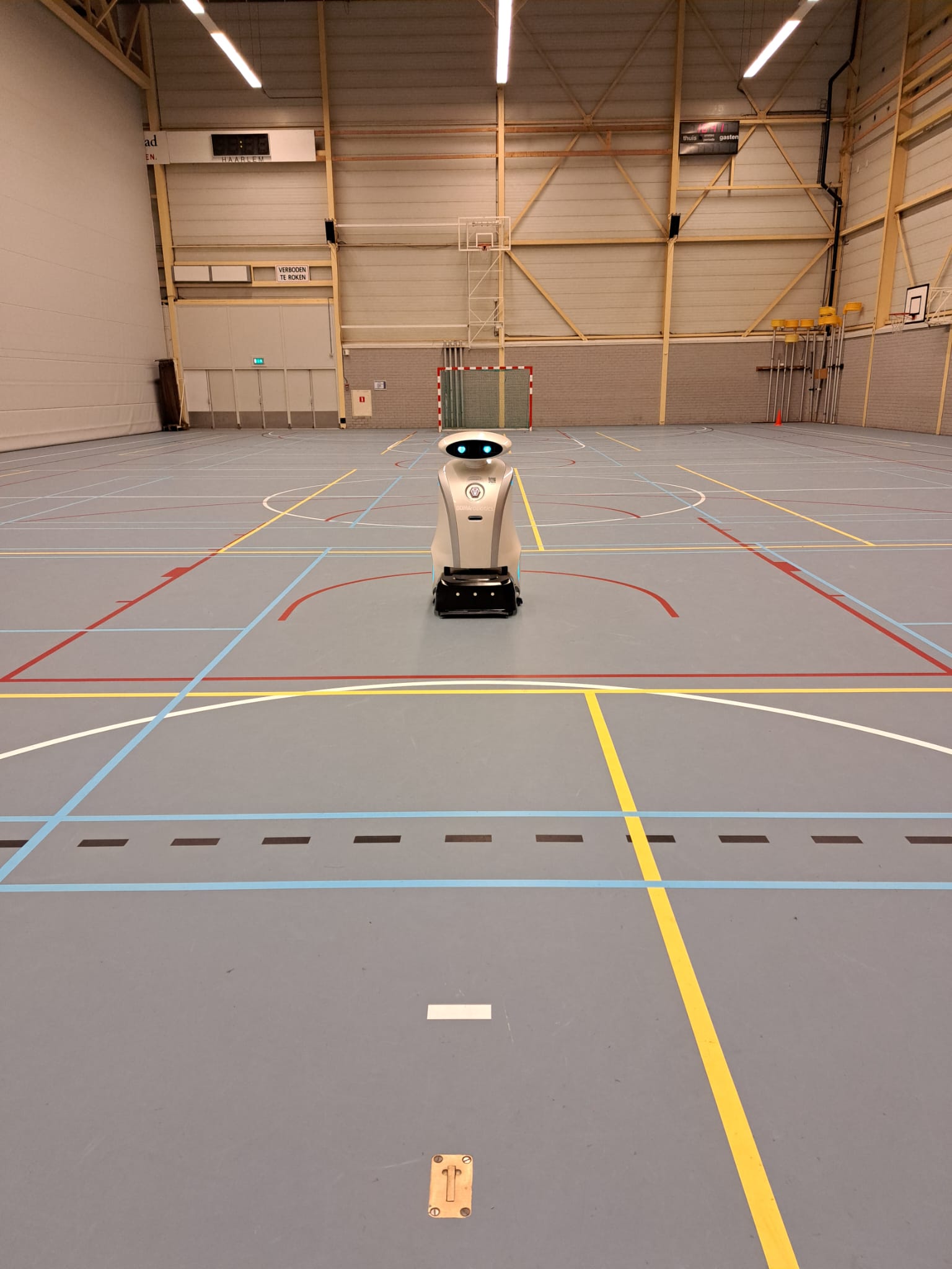 Schoonmaakrobot - Sporthal Kennemer Sportcenter